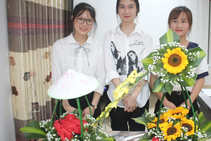 Tổng hợp mẫu cắm hoa 8-3, 20-11 ĐƠN GIẢN ý nghĩa đến ĐỘC ĐÁO ĐOẠT GIẢI